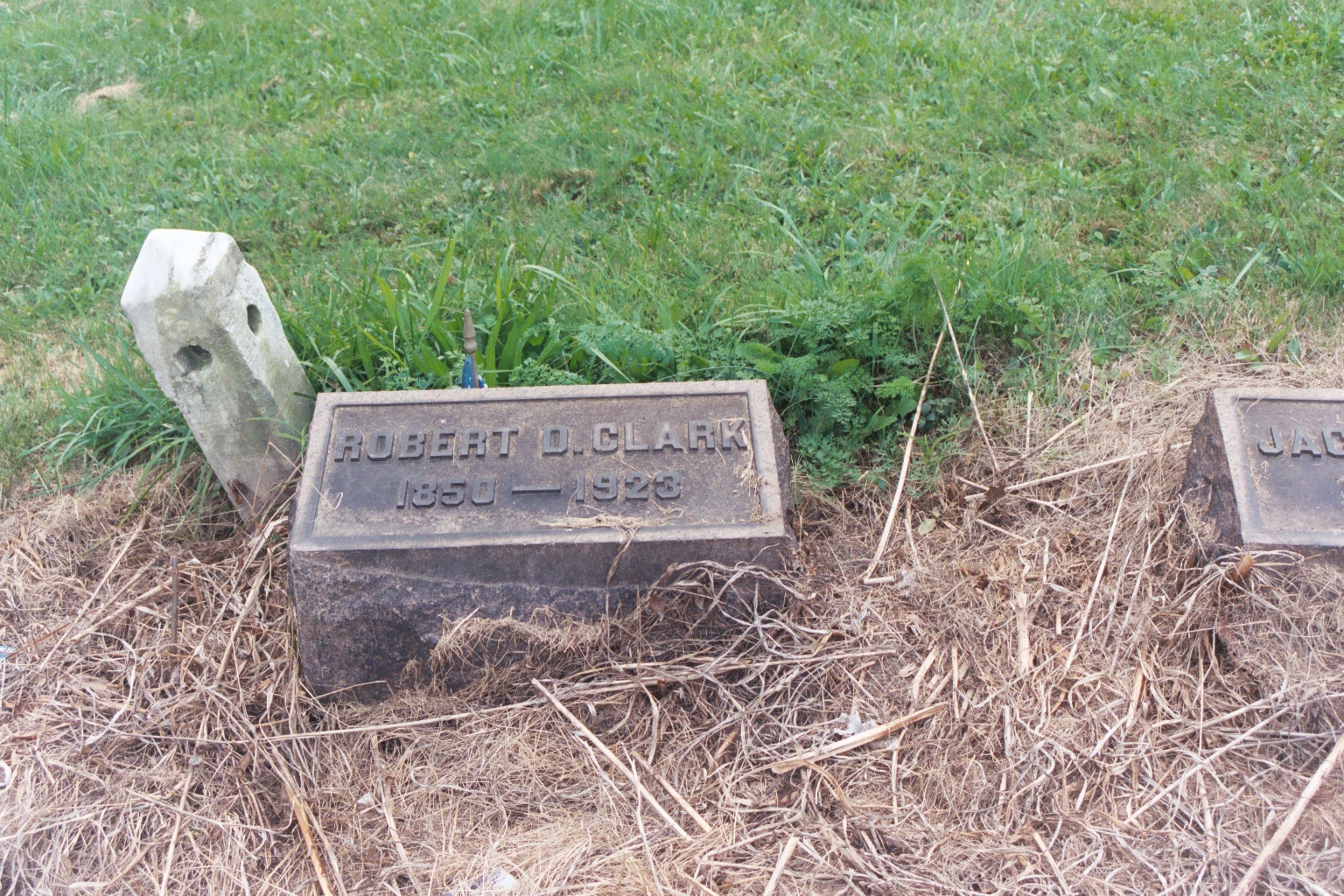 Clark Tomb – St. Clair Cemetery