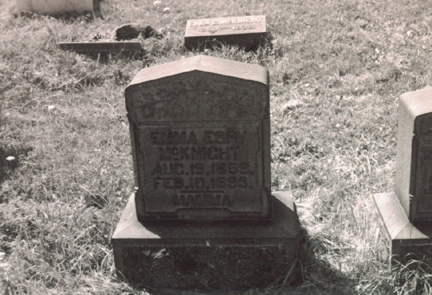 McKnight Tomb – St. Clair Cemetery