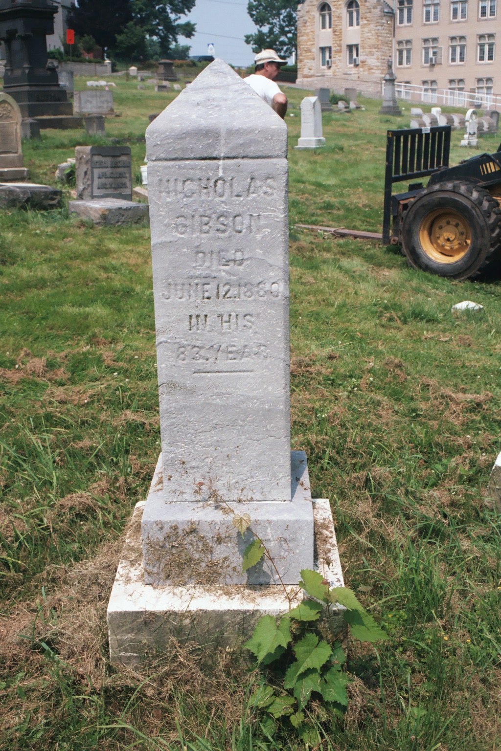 Gibson Tomb – St. Clair Cemetery