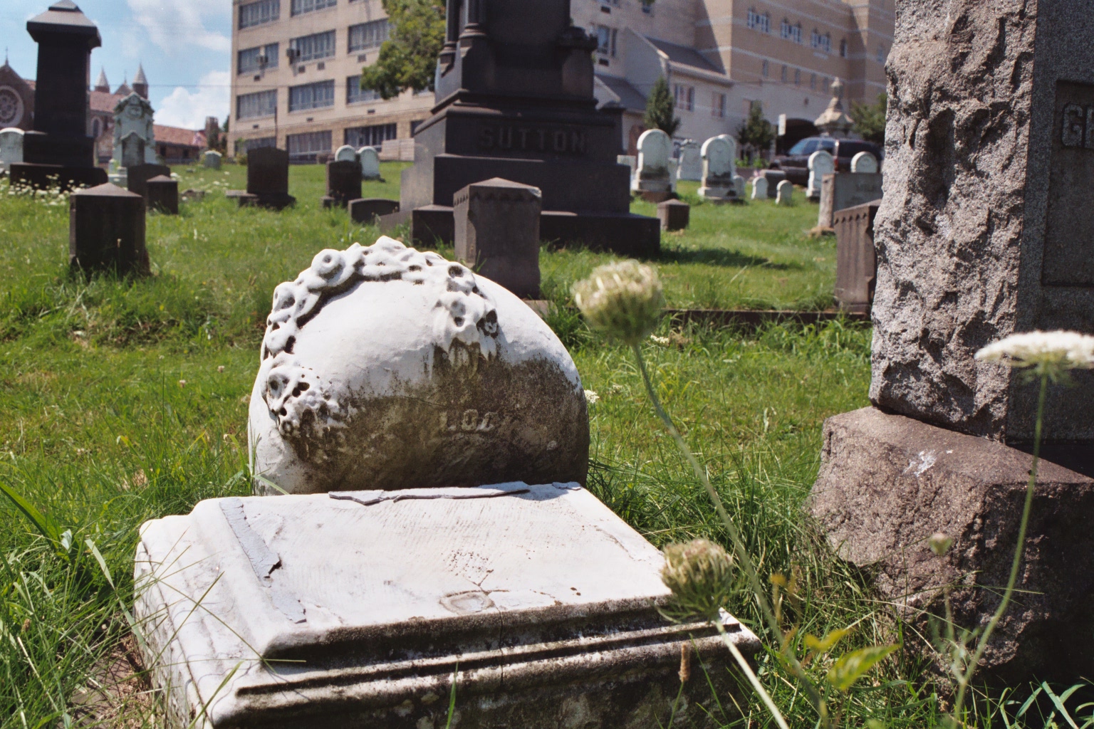 Lockhart Tomb – St. Clair Cemetery
