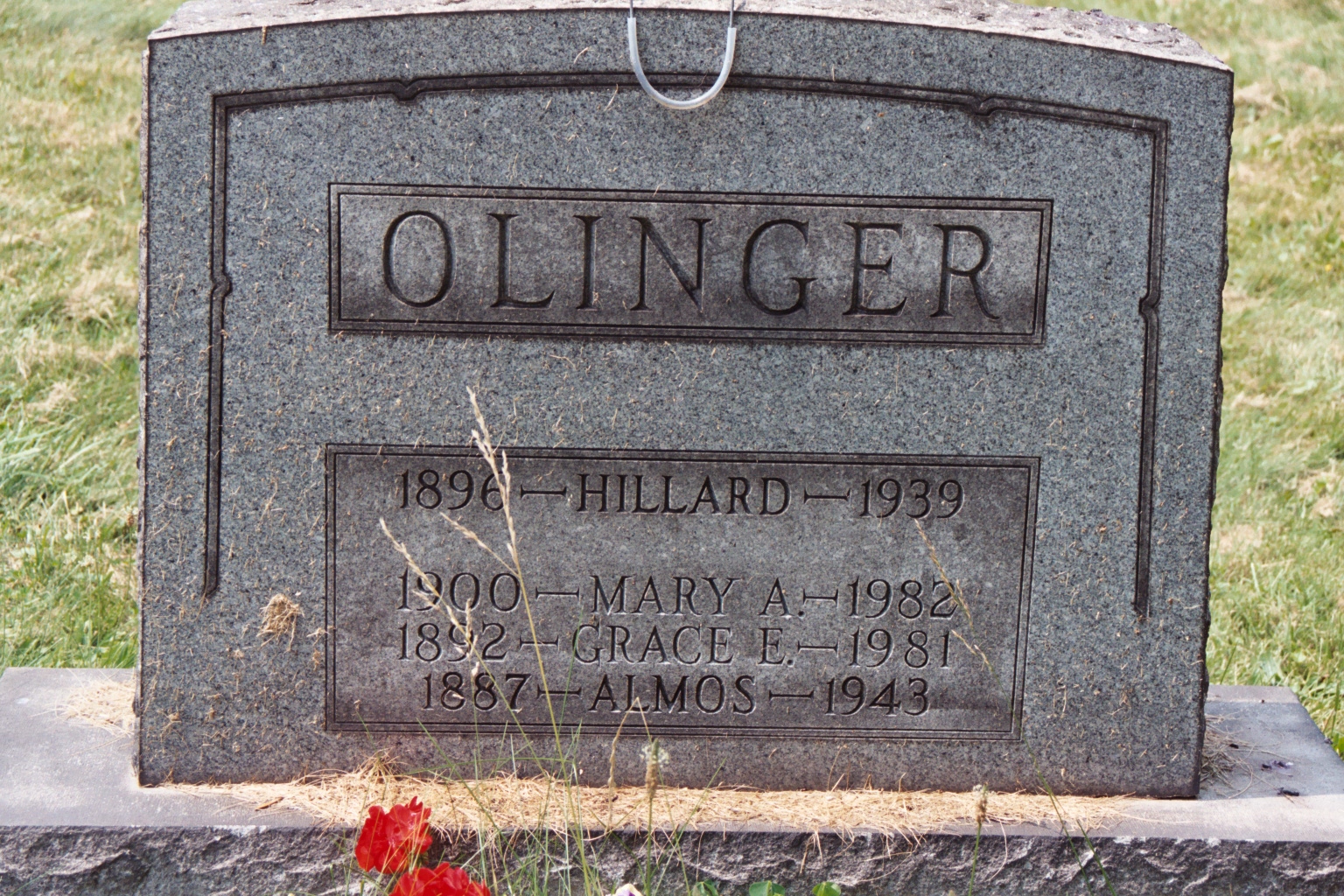 Olinger Tomb – St. Clair Cemetery