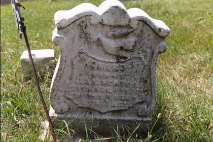 Benton Tomb – St. Clair Cemetery
